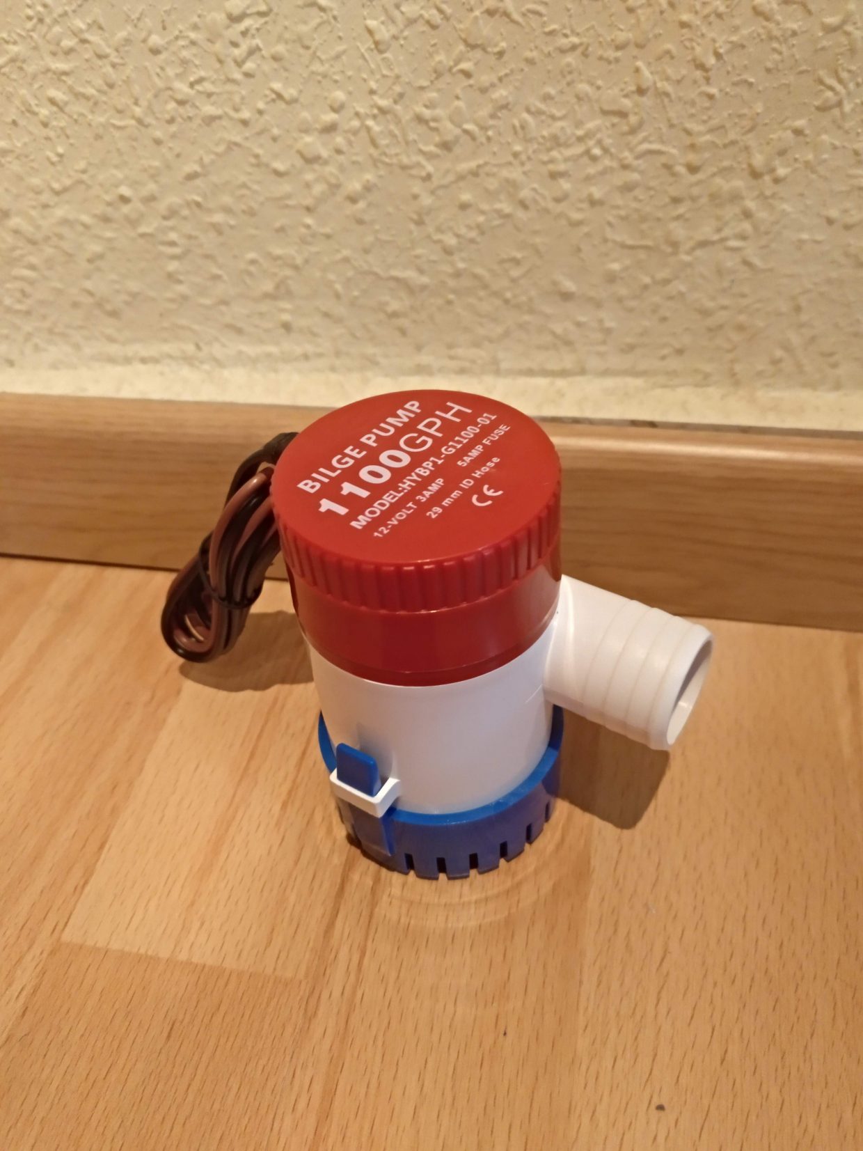 Finishing the frame for an Underwater ROV - Juanmi Taboada